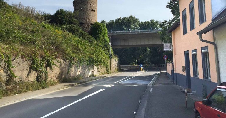 Teilsperrung K 9 zw. Bingen-Büdesheim und Münster-Sarmsheim ... Teilsperrung K 9 zw. Bingen-Büdesheim und Münster-Sarmsheim ...